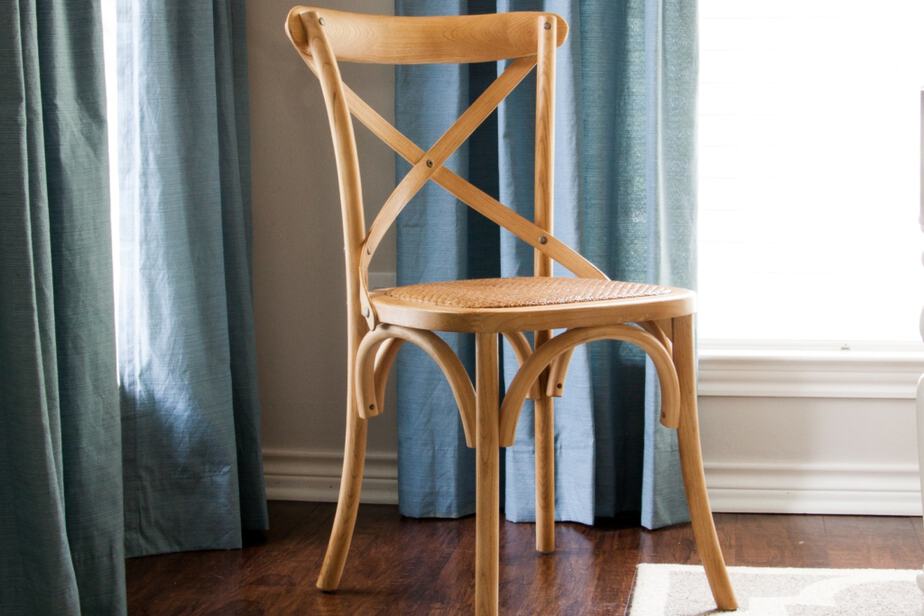 Best Wooden Crossback Chairs On A Budget, Buying Guide