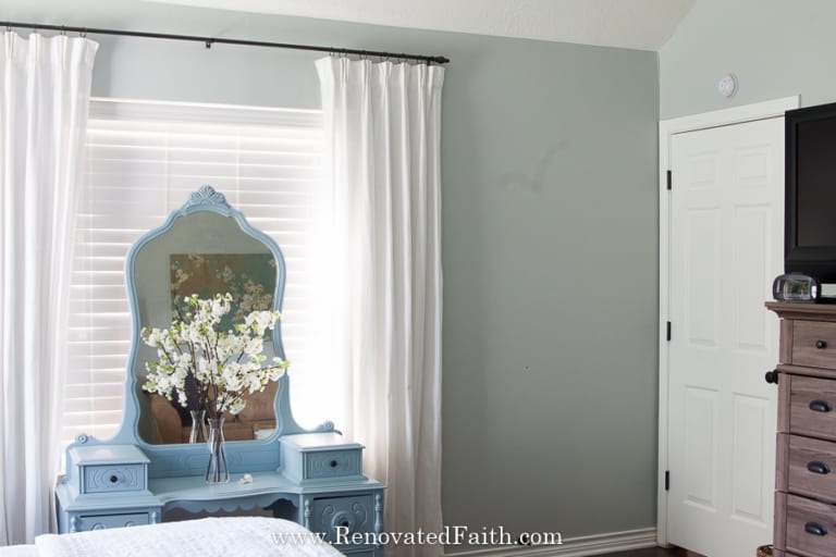 Sherwin Williams Silver Strand Review, 2025 (Ultimate Guide)