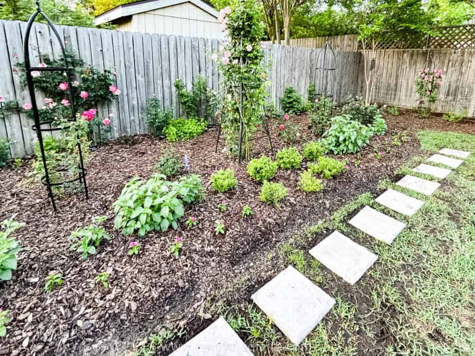 How to Build a Mounded Flower Bed Without Digging