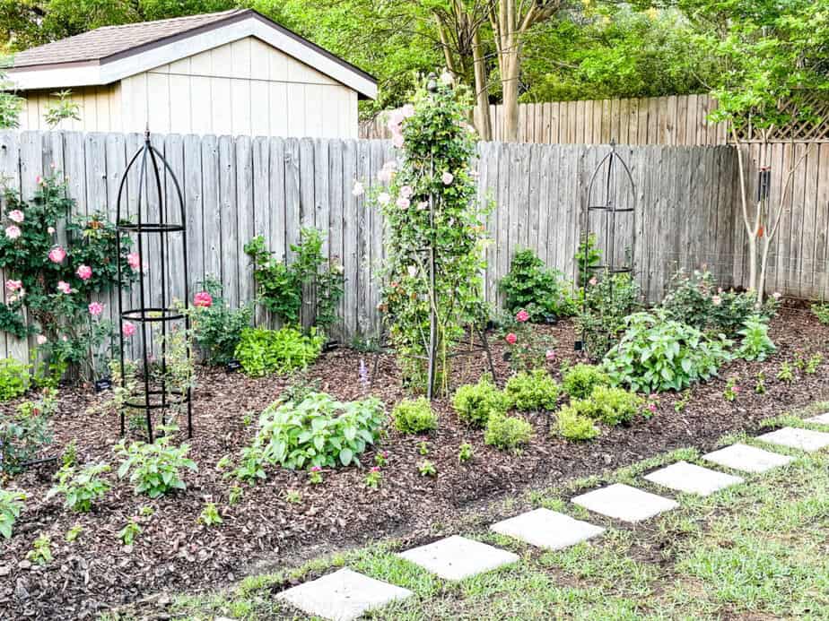 How to Build a Mounded Flower Bed Without Digging